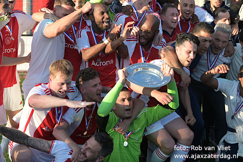 Ajax KAMPIOEN!!!! - AJAX zaterdag